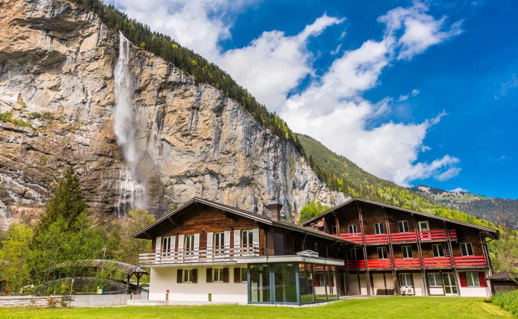 Alpinebase
